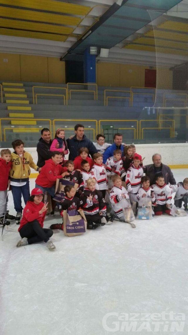 Hockey: i mini Gladiators danno spettacolo ad Aosta - Aosta News ...
