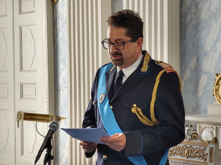 Aosta, caso-Comandante della Polizia locale: «Misura legittima», ma ...