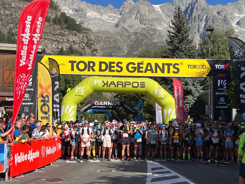 TORX: partita da Courmayeur la prima ondata del Tor des Géants (VIDEO ...