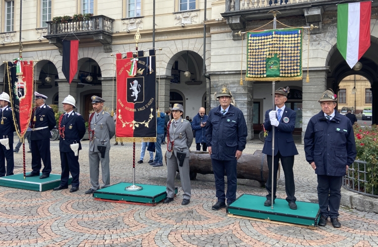 Alpini per il Raduno del 1º Raggruppamento e del centenario
