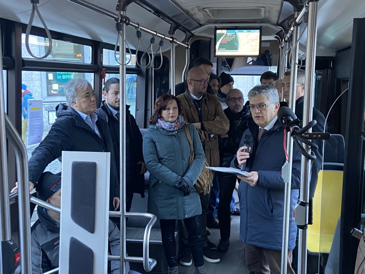 Trasporto pubblico locale: da lunedì 18 dicembre, 200 bus ...