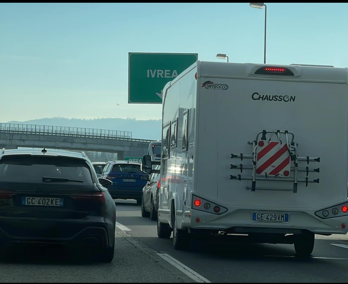 Autostrada A5: più di 2 ore in coda a Pont-Saint-Martin