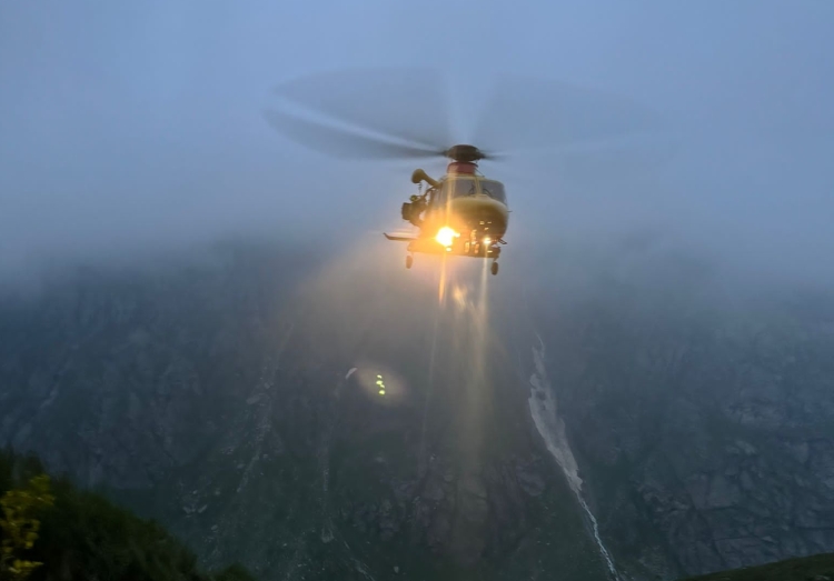 Sbagliano il percorso, 5 escursionisti belgi recuperati dal Soccorso Alpino
