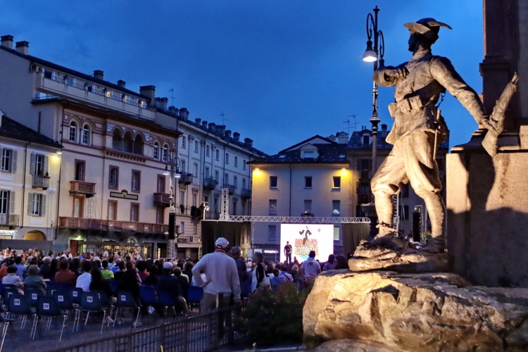 BravoGrazie porta a Valpelline la comicità italiana