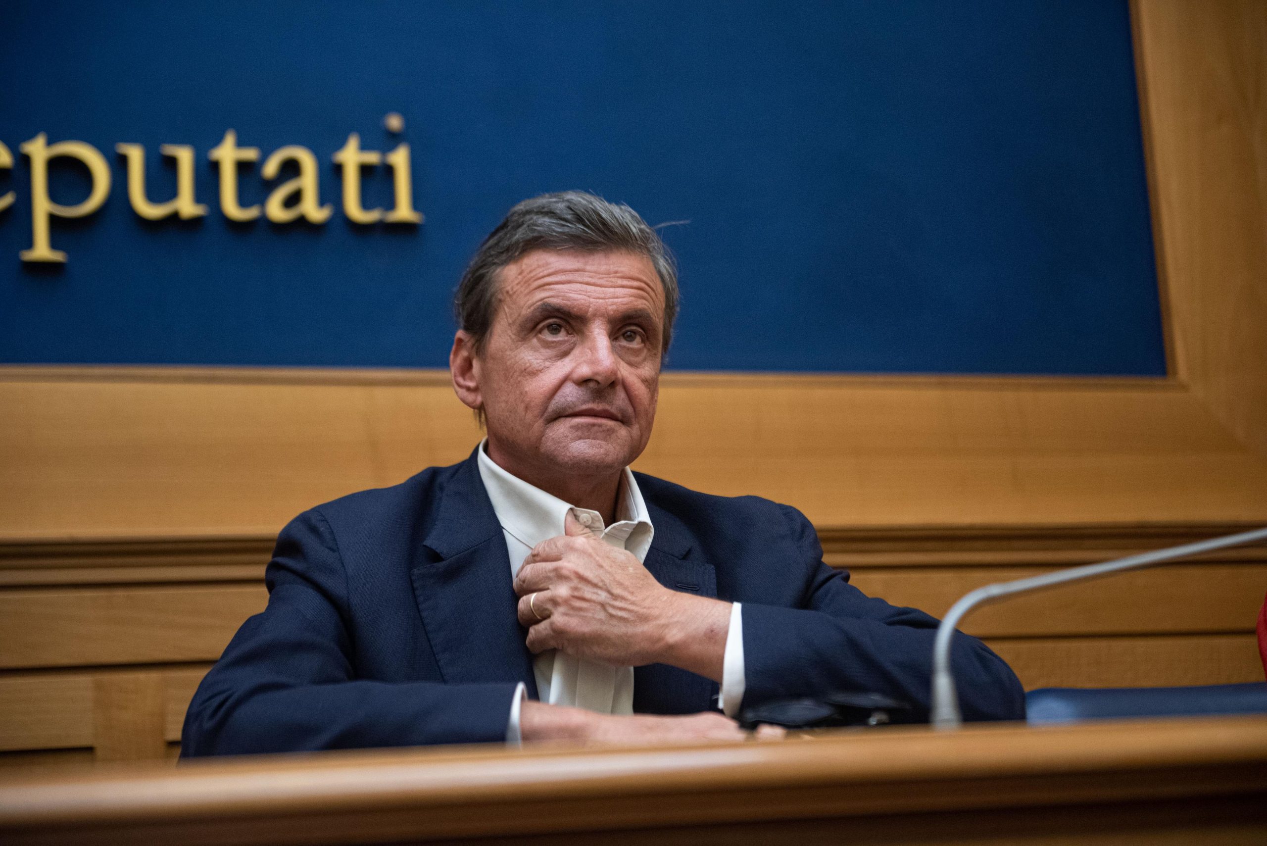 Azione: il leader Carlo Calenda all'Omama di Aosta